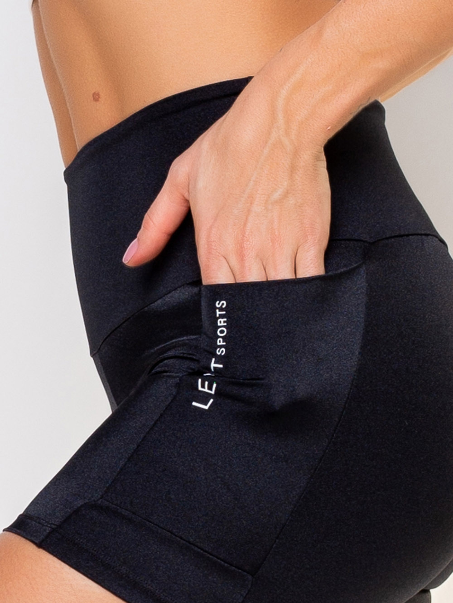 SHORT PRETO CROMO GLAM POCKET - Lett Sports
